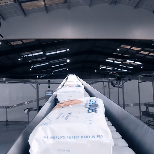 Conveyor System for Product Transport Across Entire Manufacturing Hall